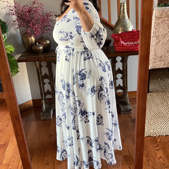 City Chic | Dresses | City Chic 6w Shinjuku White Blue Floral Maxi Dress | Poshmark